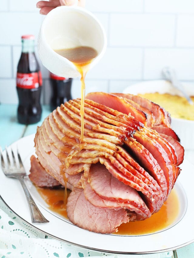 Best Holiday Baked Ham with Coca-Cola Glaze Recipe | The Cooking Bride