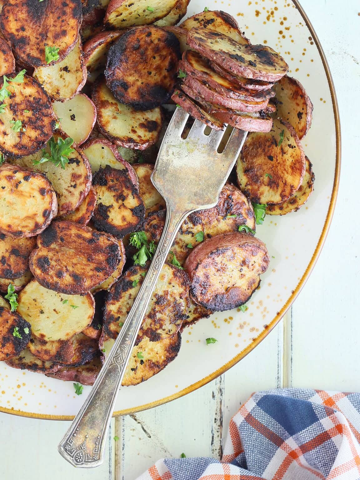 Easy Recipe for Crispy Blackstone Potatoes on the Griddle
